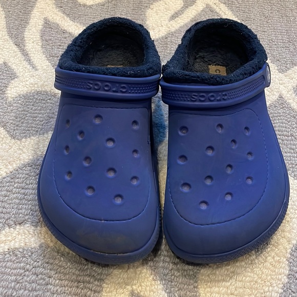CROCS | Shoes | Fuzzy Crocs Juniors 2 | Poshmark